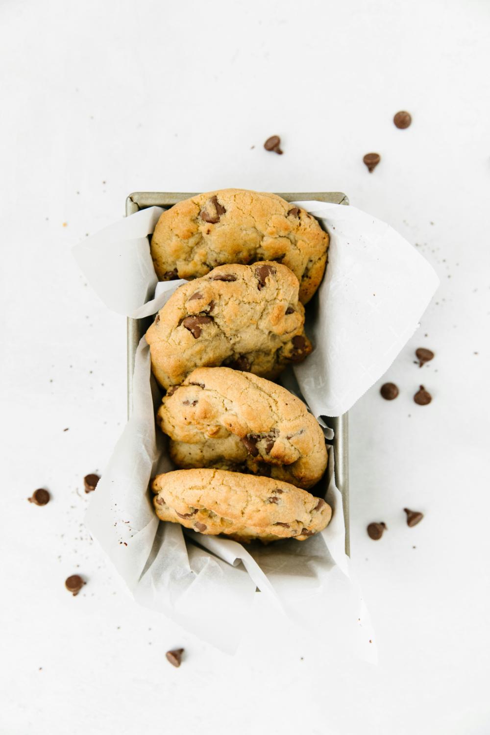 Bakery-Style Brown Butter Chocolate Chip Cookies - Tiny Apartment Cooking